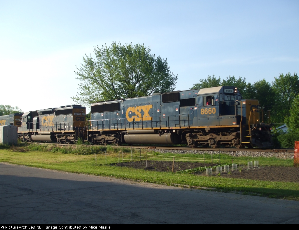 CSX 8660